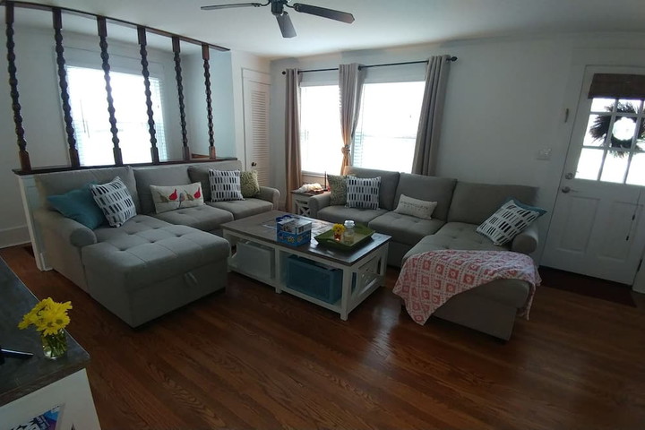 Immaculate Remodel On River For Overnights Or Str - McMinnville, TN