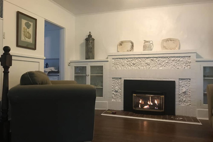 Vashon Farmhouse - Gig Harbor, WA