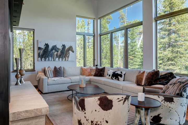 Homestead Chalet 6 | Ski, Hot Tub, Sleeps 16 - Big Sky, MT