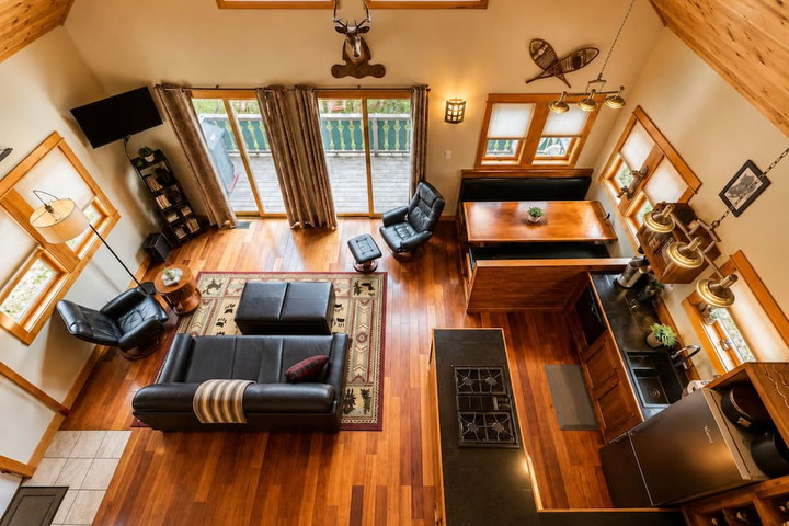Chalet  Jacuzzi Tub  Nordic Village Pools  Sleeps 7  Near Storyland & Skiing - New Hampshire (State)