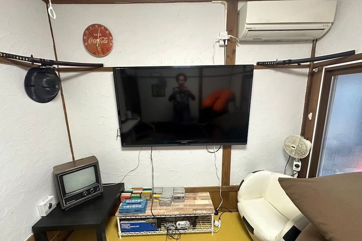 Just A 5-minute Walk From Asakusa Station, You Can Get Away From The Hustle And Bustle Of The City And Take A Good Night's Rest. - Akihabara