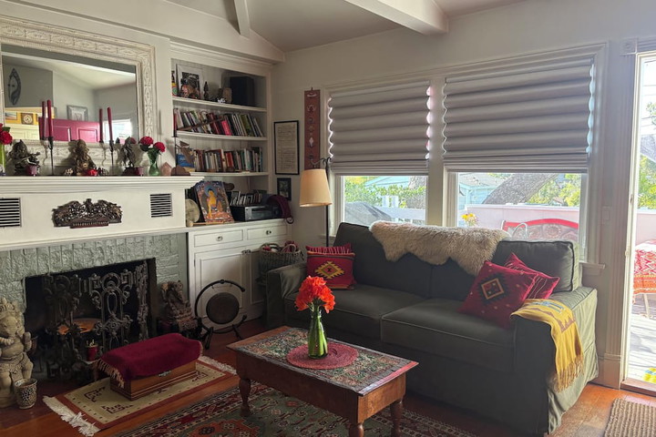 Exquisite L.b. House Within Walking Distance To Beach And Town - Laguna Beach, CA