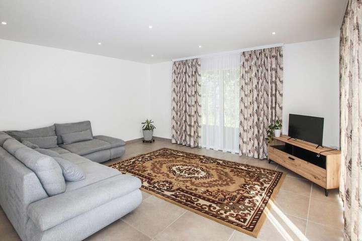 Gorgeous Home In Die With House A Mountain View - Die