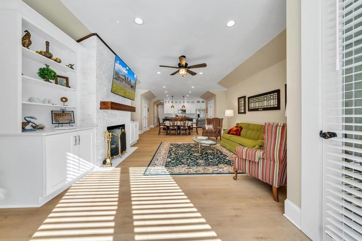 Private Guest House Retreat With Private Lake! On 106 Acres - Bedford, VA
