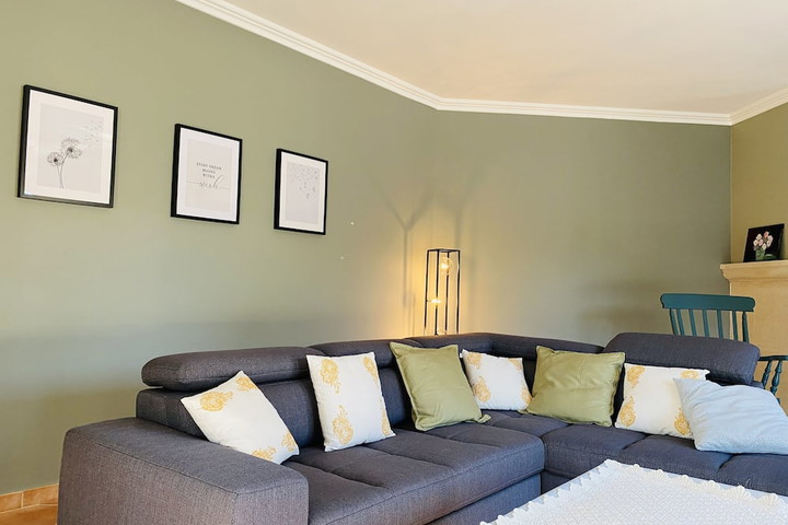 Very Large Villa With A Swimming Pool And Air-conditioned Rooms + Large Garden With Trees - Mazan