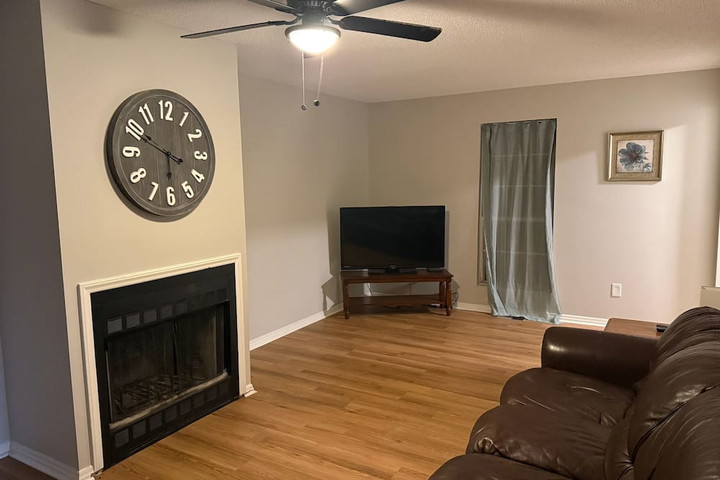 Cozy Seneca Getaway  Pet Friendly  Sleeps 7! - Seneca, SC