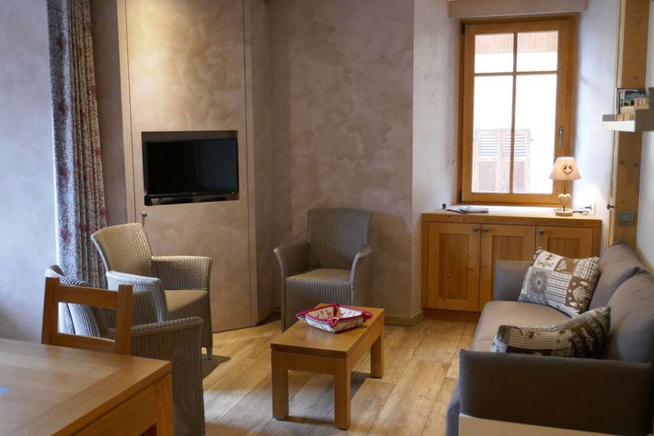 Downtown Samoëns, Stylish Apartment For 4 People In A Renovated House - Flaine