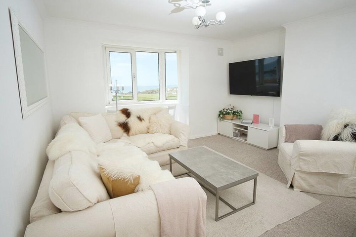 Spacious 3 Bed Apartment | Spectacular Sea Views | Close To Town & Beach - Bude