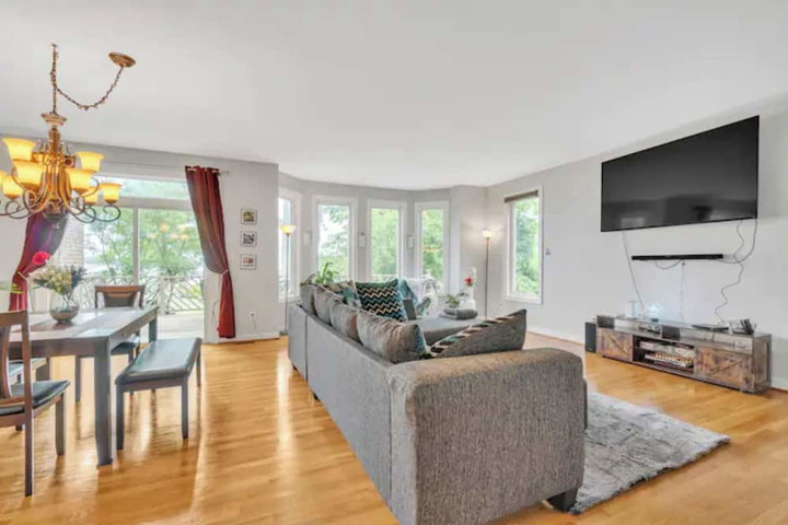 Unique Luxurious Waterfront In Hampton - Norfolk, VA