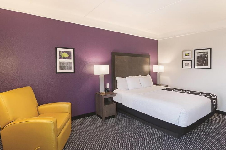 Heart Of Adventure: Relax In Comfort Near Six Flags & At&t Stadium! - Grand Prairie, TX