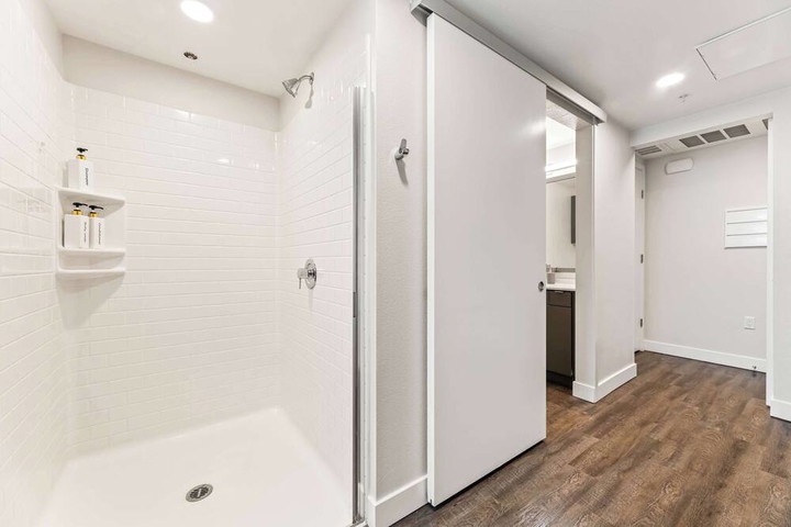Serenity 2bd Haven In Hollywoodfree Parking & Pool - Hollywood, CA