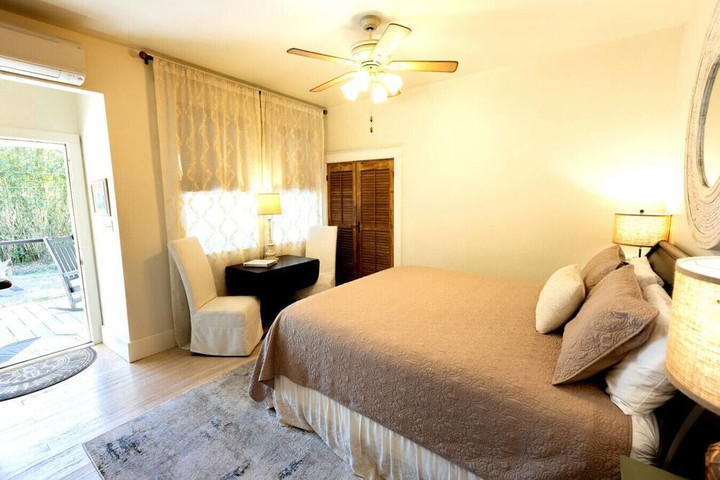 Book A Memory Presents The Monroe Suite At Blue Heron An Old Mandeville Stay - Mandeville, LA