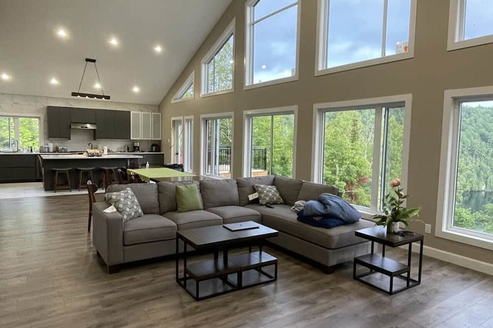 Grand Lake View Villa _waterfront Luxury 5 Bedrooms - Val-des-Monts