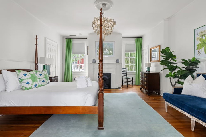 Queen Bed | Bee & Blossom | Room 4 - Folly Beach, SC