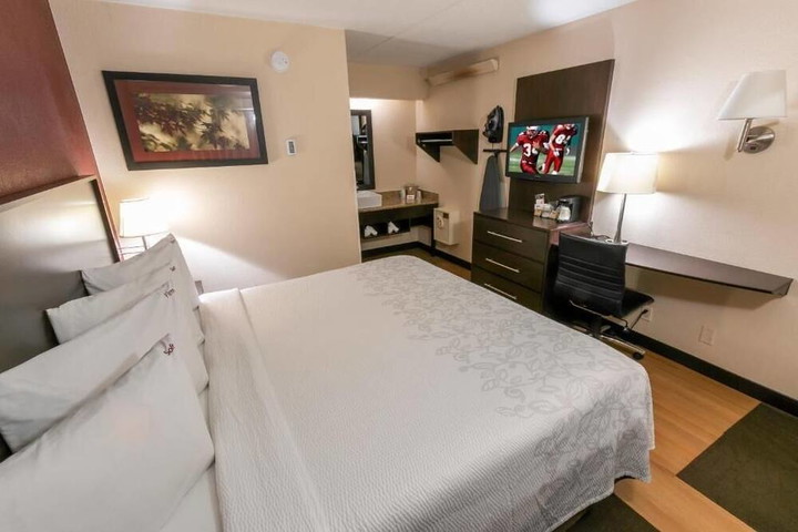 2 Family-friendly Rooms Close To Columbus Landmarks, Pets Allowed + Free Parking - Dublin, OH