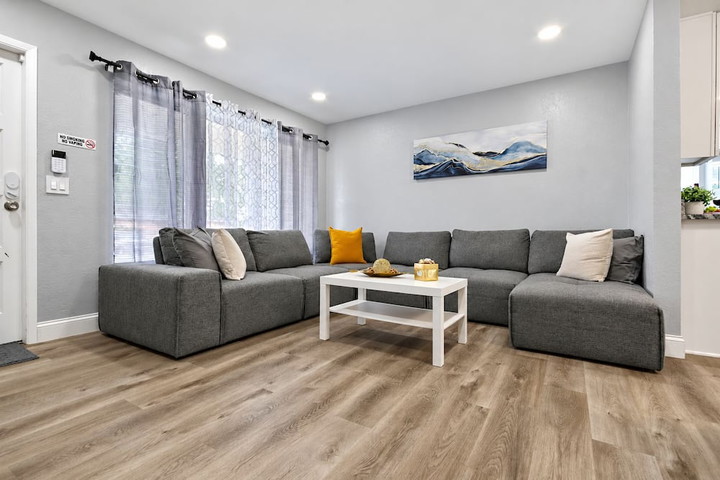 Pool Home, Sleeps 8, Hollywood Beach | Near Hard Rock, Monthly Stays Welcome - Miramar, FL