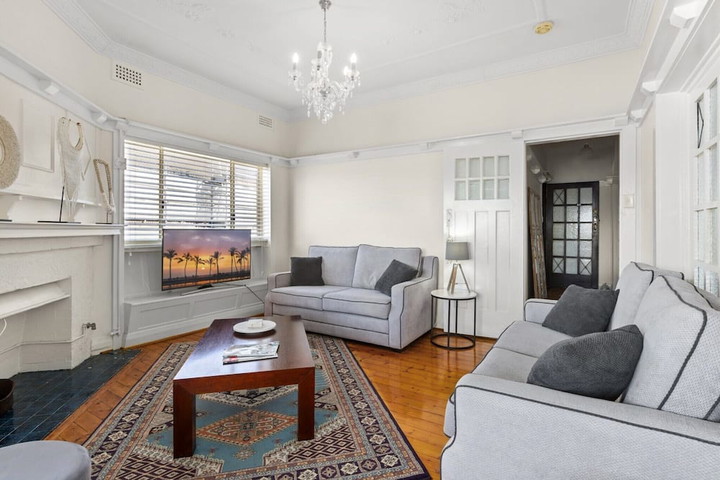 Fairlight 2-bed Apartment Steps From The Beach - Narrabeen