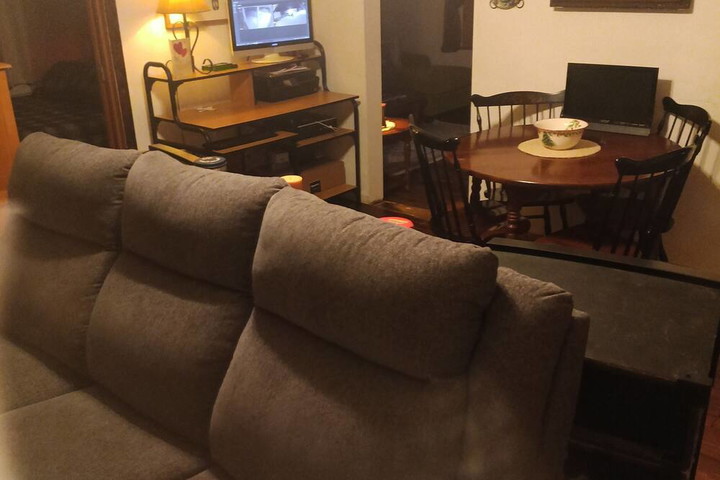 Charming 2-bedroom House In Delightful Madison With Ac - Geneva, OH