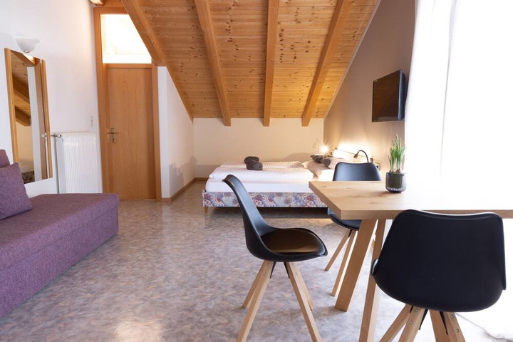 Charming Apartment With Balcony And Stunning Mountain Views At Residence Margreth - Lana