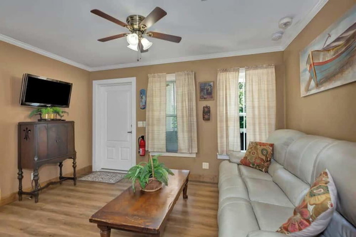 *Cottage #3 @ Fisherman's Landing (Boat Shelter)* - Alabama