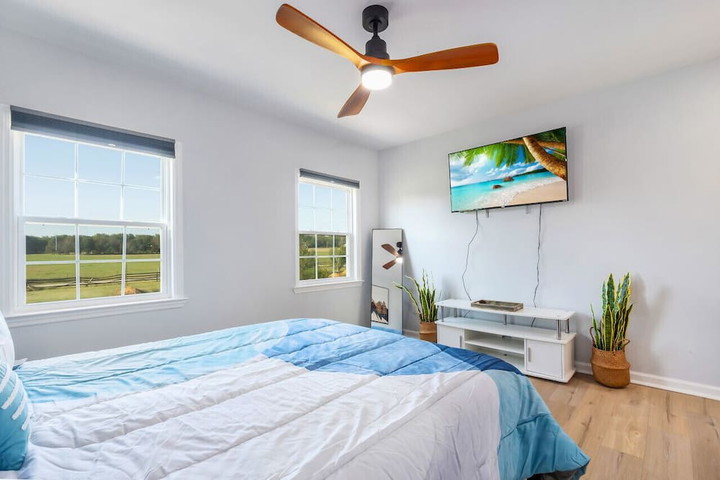 Pelican's Nest 1 Bedroom Apt With Lake Access - Huntsville, AL