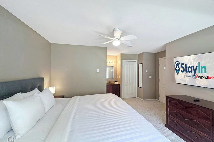 Hotel-style Room By The River In Fernie - Fernie