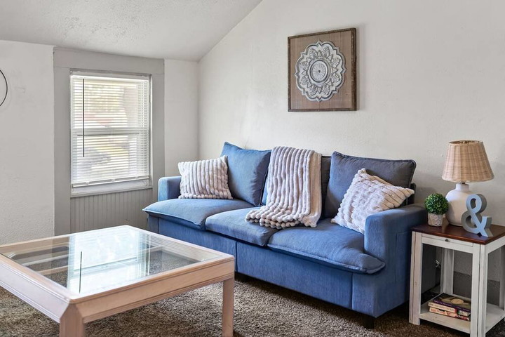 One-bedroom Apartment | Convenient To Parkview Field - Fort Wayne, IN