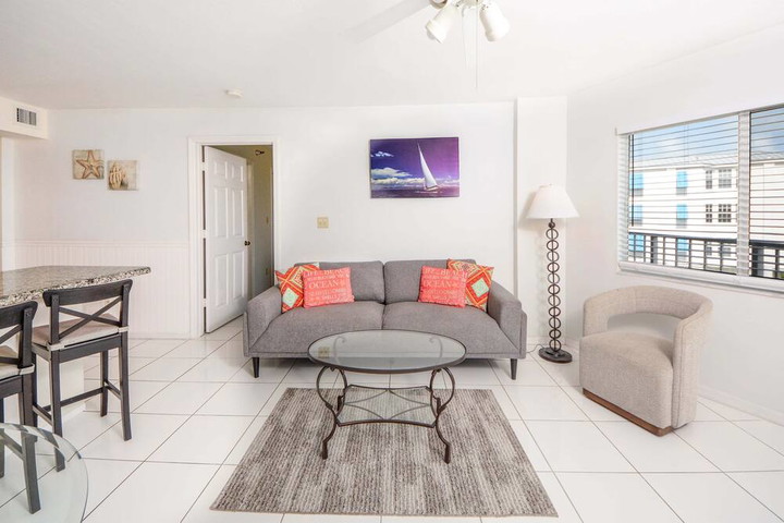2306 Ocean Pointe Suites - Quality Decor With Ocean Views - Florida Keys