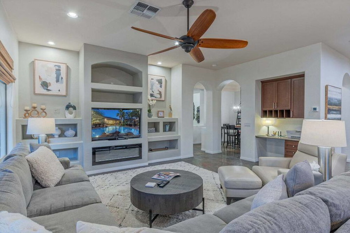 Dream Come True: Pvt Htd Poolw/waterfall, Covered Patio, Gas Grill & Fire Pit - ギルバート, AZ
