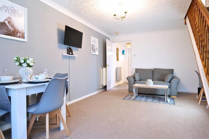 Central Peaceful Home With Parking, Wi-fi & Garden - Stafford (UK)