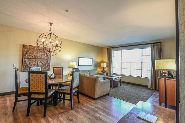 Peoria | Spa Weekend | Pool + Spa - Peoria, AZ
