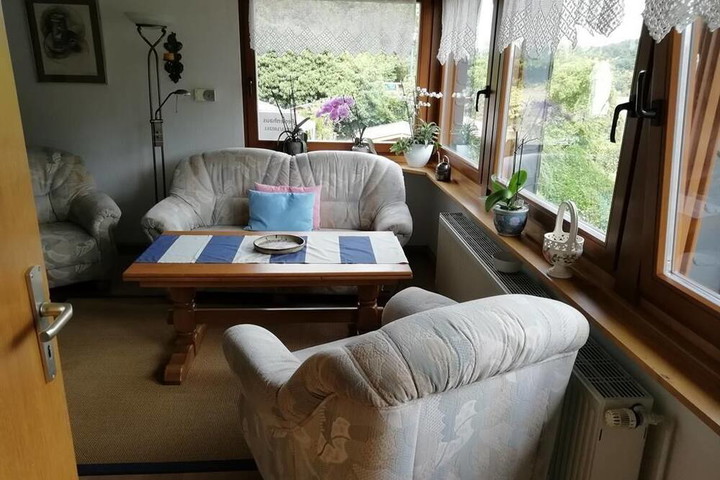 Burgblick Vacation Home - 4 Bedrooms, Shower/toilet, 2 Bedrooms - Euskirchen