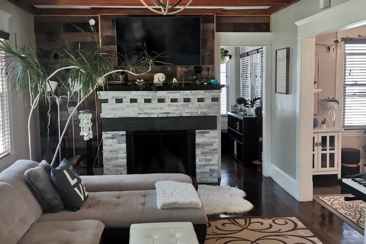 Charming 3 Bed/2 Bath Town Home With Gorgeous Back Yard - スプリングフィールド, MA
