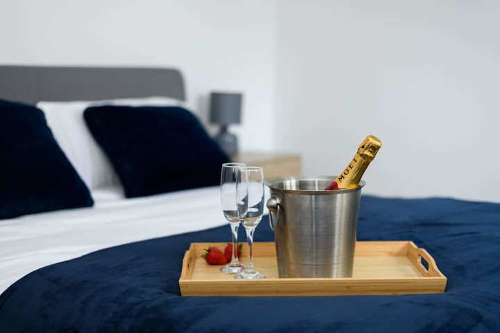 Sugar Loaf Loft, Abergavenny Town Centre - Abergavenny