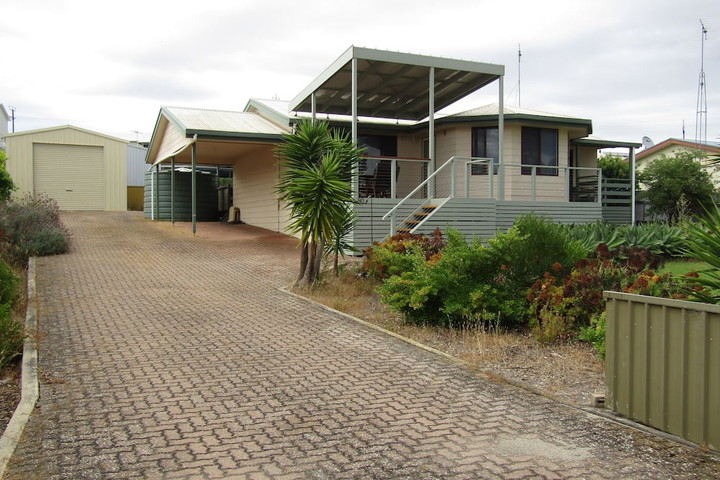 Reel Em Inn - Esplanade Position. Winter Off Peak Special! - Point Turton