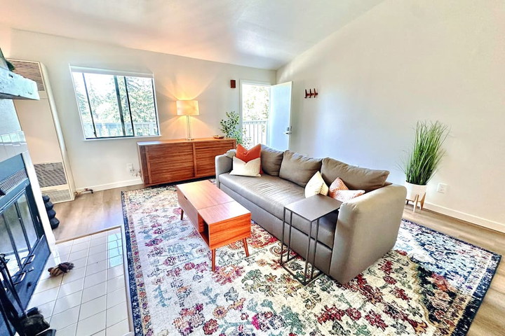 Chic & Cozy Oakland Getaway! - Oakland, CA