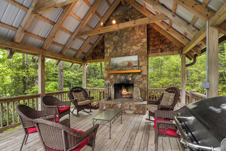 Shortoff Mountain Out Every Window. A Hot Tub Surrounded By Flame Azaleas. | Mountain Treehouse - Highlands, NC