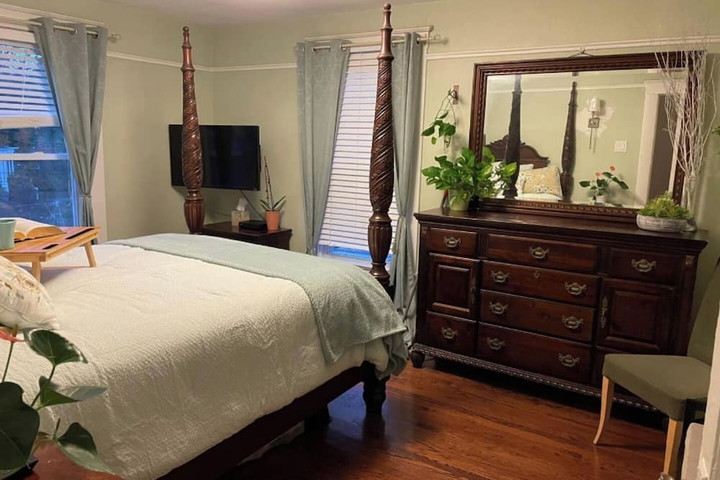 Historic 6-bedroom Retreat In Montclair,nj- Perfect For Families & Groups! - Montclair, NJ
