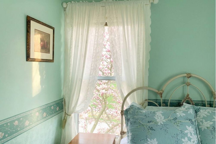 Victoria Room With En-suit Bathroom 15 Mins Walk To Falls - Niagara Falls, NY