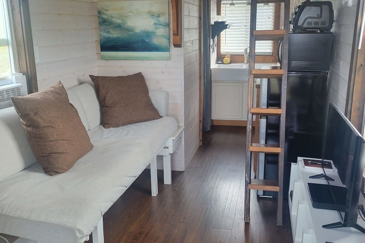 "Tiny Home" At Buena Vista Lavender Farm With Private Porch And A Stunning View - Silverton, OR