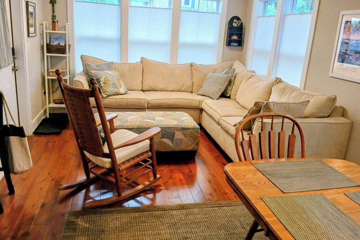 Gecko Cottage ... Walk To Beach, Pool, Food, Shopping - Clean, Cozy, Ahhh - New Buffalo, MI