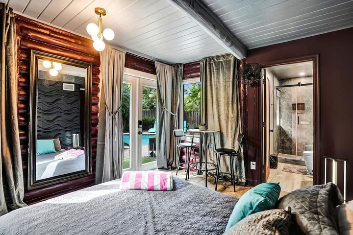 Kiki 3 - Men's Clothing Optional Guest House - Fort Lauderdale