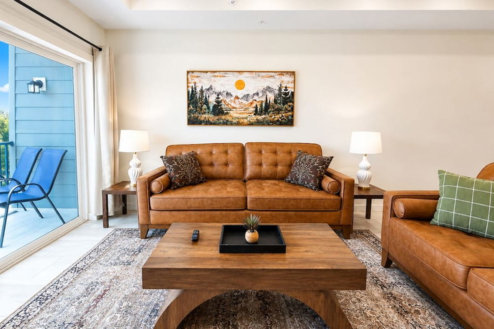 Brand New Condo Steps To Lumberjack Square | Mt. Leconte View - Pigeon Forge