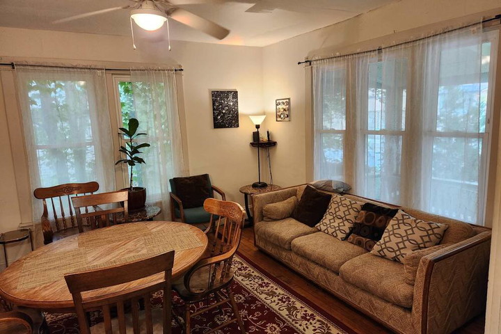 Cozy 3 Bedroom House In Downtown Ithaca - Ithaca, NY