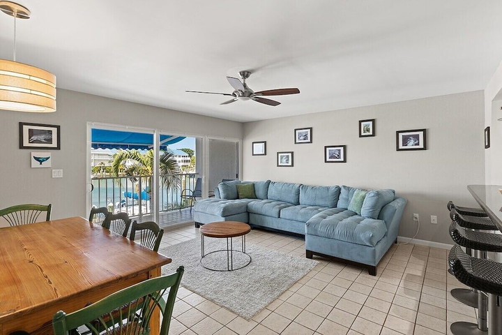Dolphin Cove~ Charming Waterfront Townhome W Pool - Marathon, FL