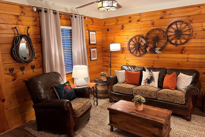 Natural State Cabins - 5 Cabin Listing - Hot Springs, AR