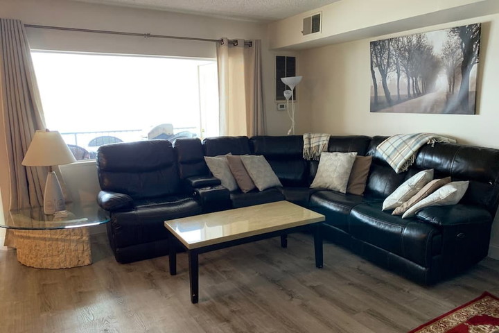 Big Boulder Lake Front Condo/free Wifi & Parking/pool/jacuzzi/fire Place/grill - Pennsylvania