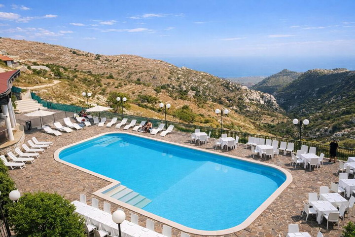 B&b With Window - 109 - Santangelo - Pool - Monte Sant'Angelo
