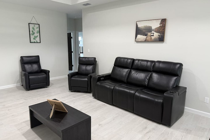 Peaceful Family & Pet-friendly Getaway, Great For Fishing Trips & Group Fun - Arroyo City, TX