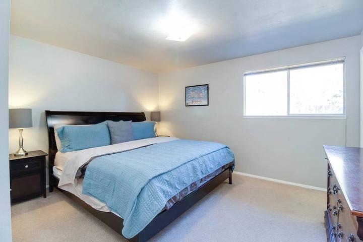 The Cascade River Trail Retreat - A Short Walk To River & Downtown! Pets Ok! - Oregon